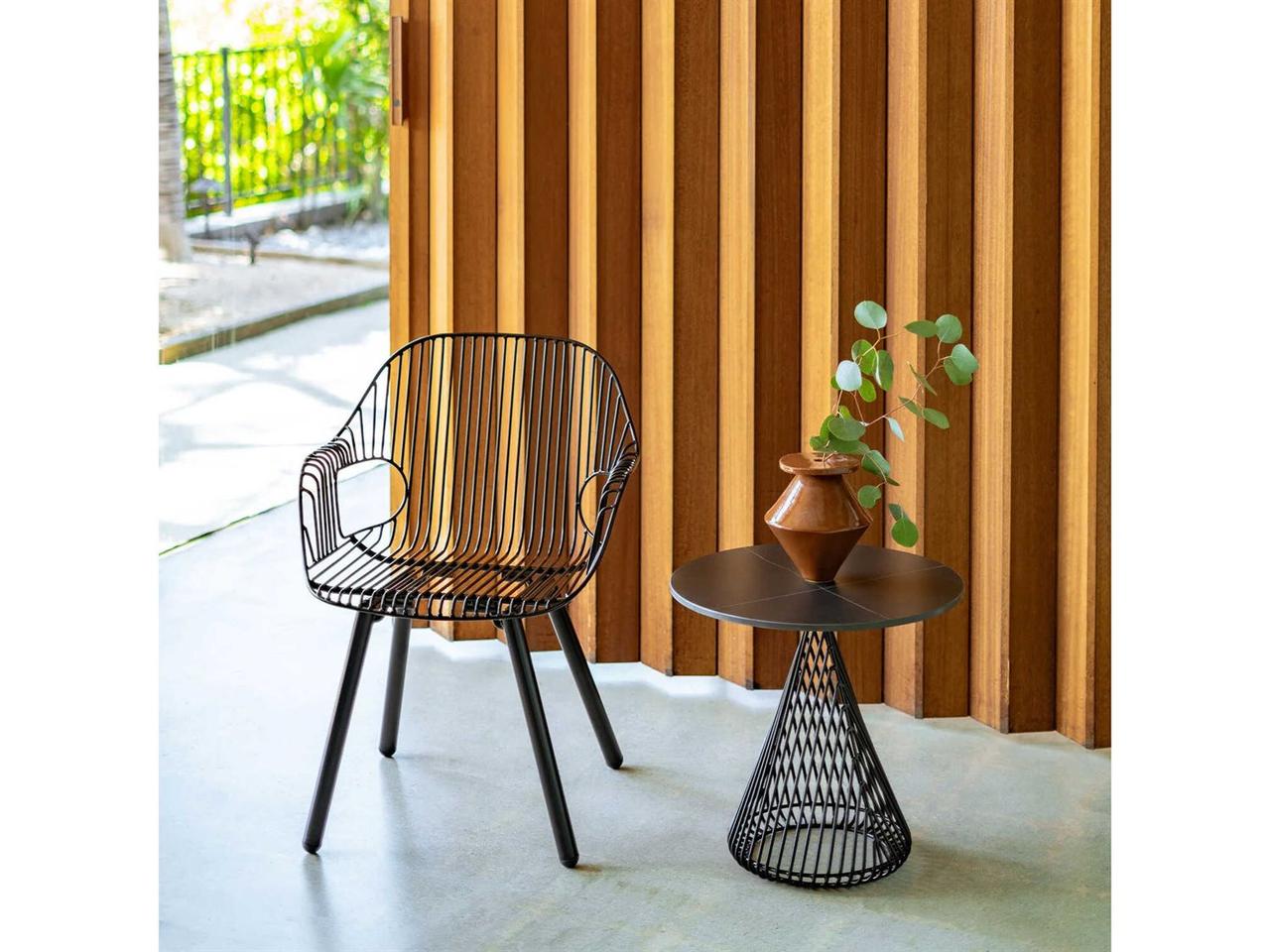 Bend Goods Outdoor Cono Metal Round End Table | CONICALTABLE-STNBLK ...