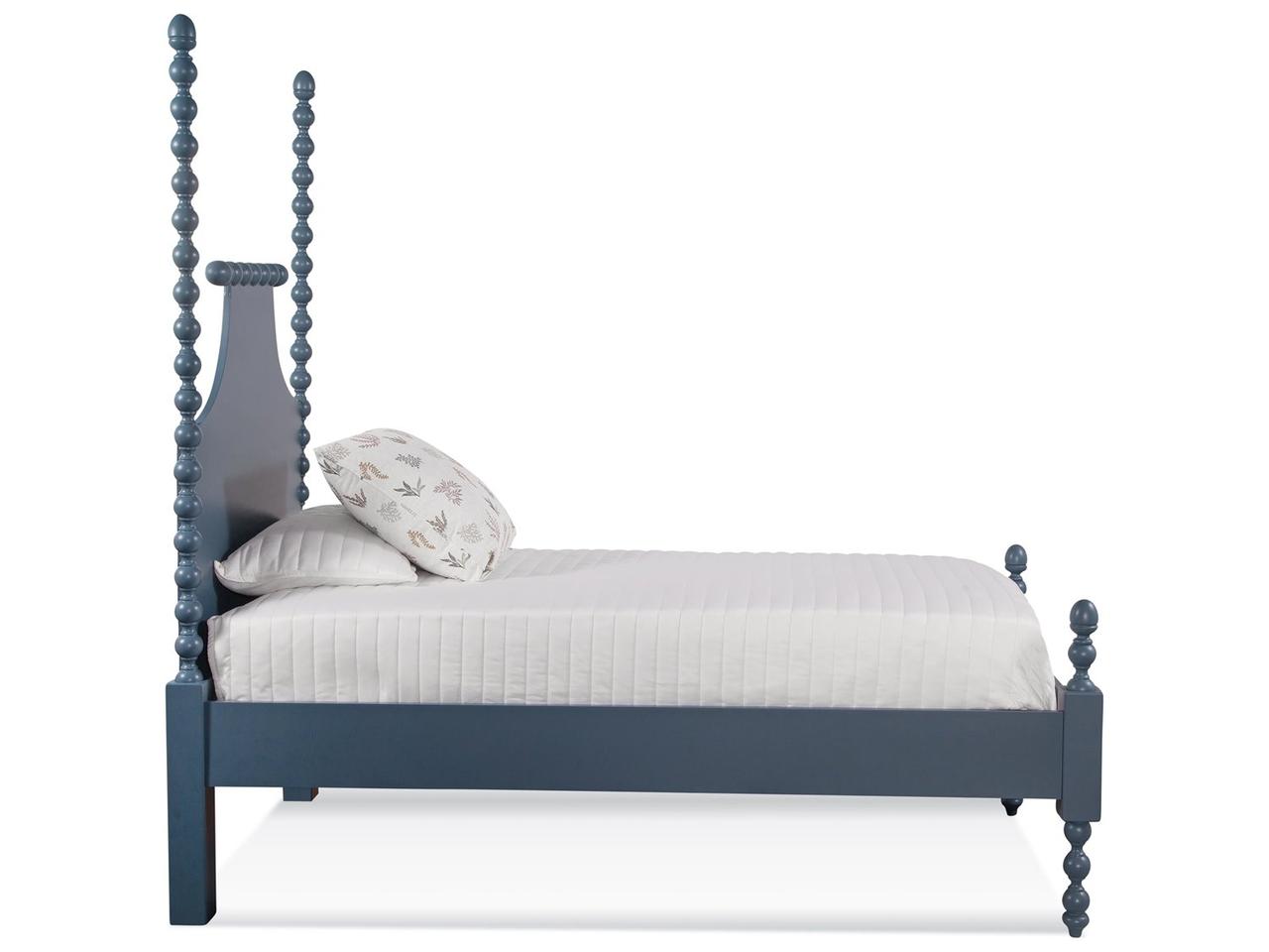 Emily Spindle Four Post Bed