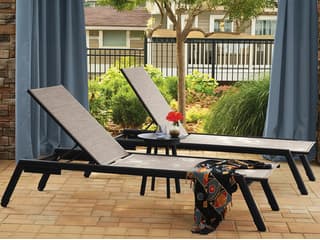 Oxford Garden Eiland Patio Lounge Set of 2 Chaise Lounges And Side ...