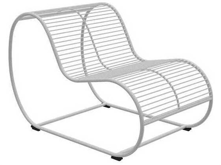 Bend Goods Outdoor Loop Wrought Iron White Lounge Chair | BOOLOOPWH