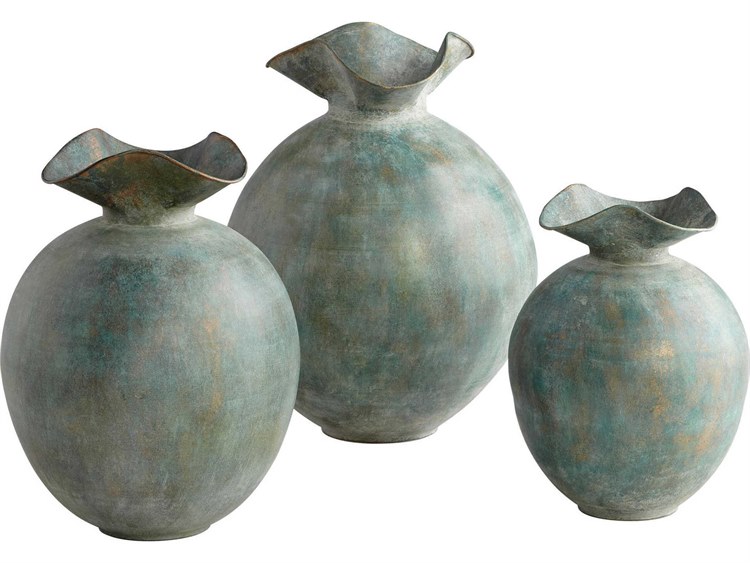 Cyan Design Gold Patina Pluto Vase | C309631