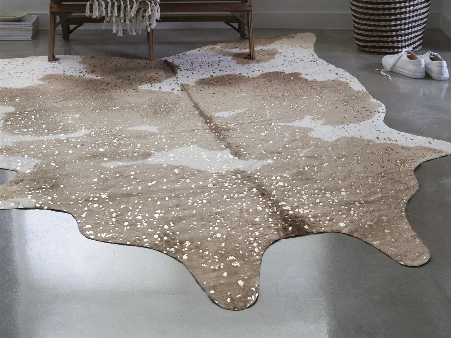 Loloi Rugs Bryce Animal Prints Area Rug | LLBRYCBZ06TACHREC